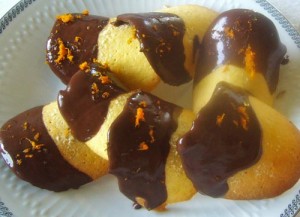 Receta sencilla para cocinar deliciosas Tejas con chocolate y naranja